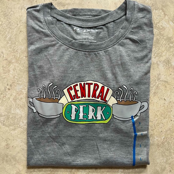 Tops | Friends Nwt Central Perk Large | Poshmark